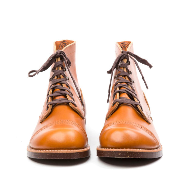 8011 Munson Ranger White Ash Settler – Red Wing